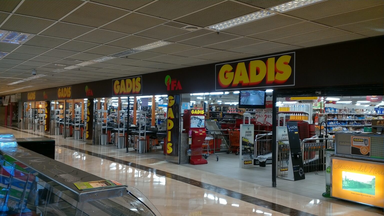 Gadis: supermercados abiertos el 8 de diciembre 2025